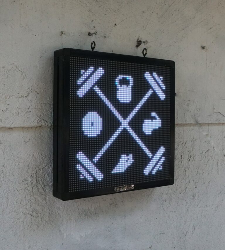 Buy LED Gym Fitness Center Sign Board P6 Outdoor Advertising Display at ...