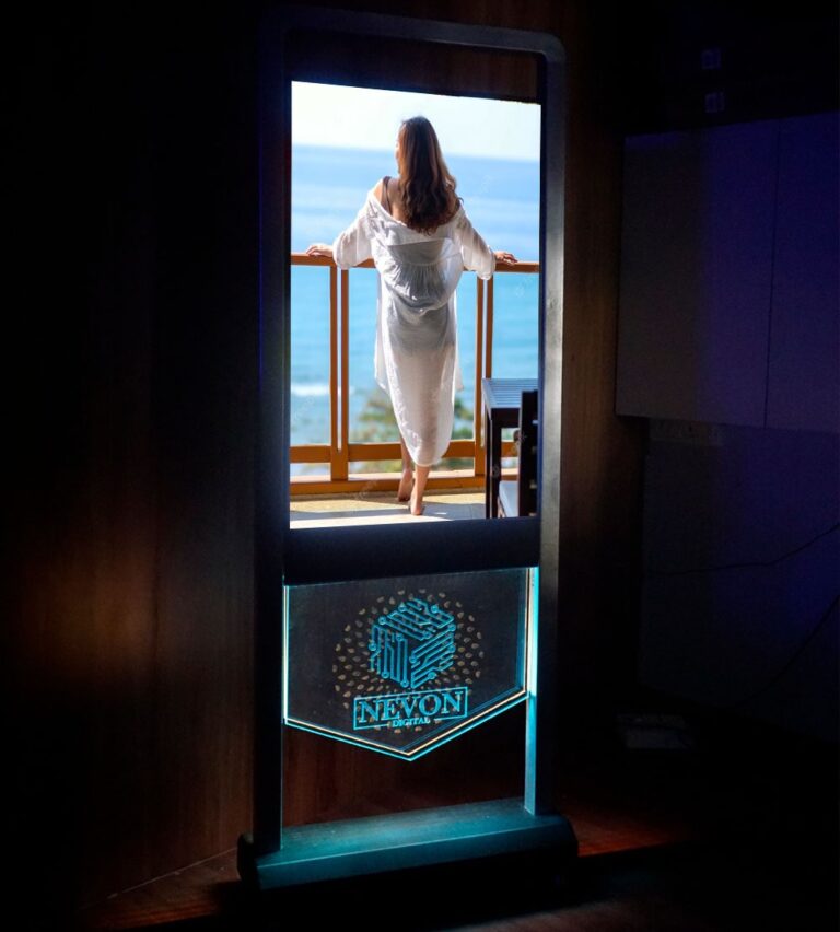 Buy Modern Design 4K Digital Standee for Retail Brand Marketing at ...